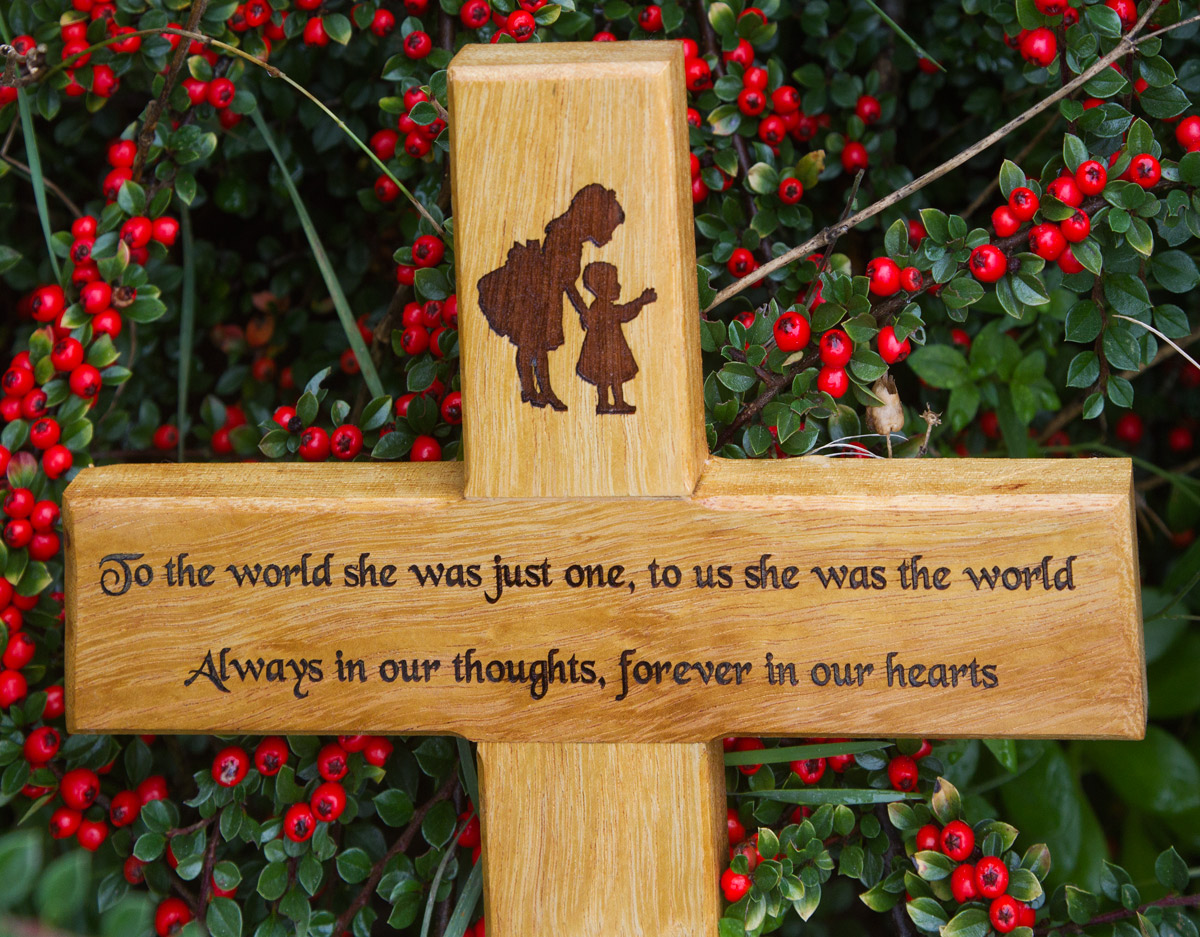 Memorial Crosses - The Sign Maker